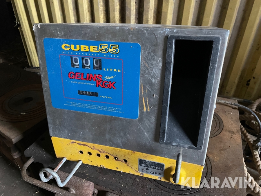 Klaravik Auktioner | Dieselpump Cube 55