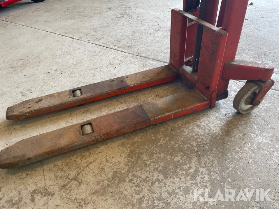 Pallyft BT, Knivsta, Klaravik auktioner