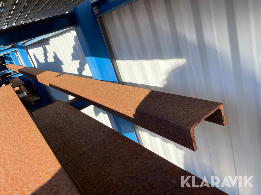 Klaravik Auktioner | Kvadratrör UPE balk