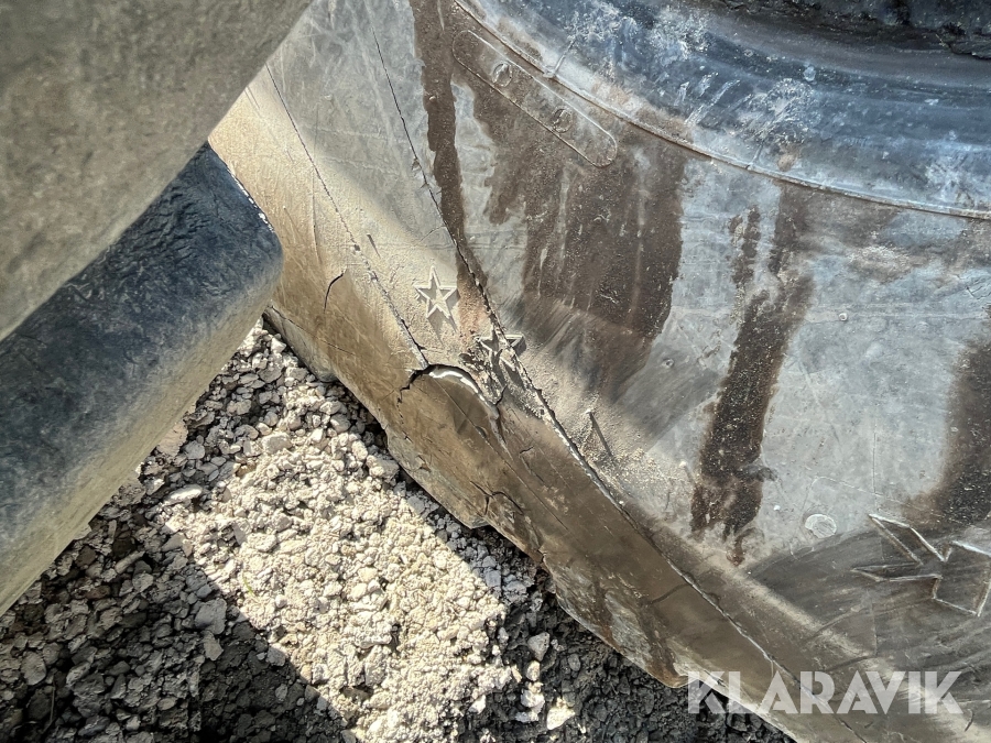 Entreprenaddäck Good Year 29.5R25, Norrtälje, Klaravik aukti