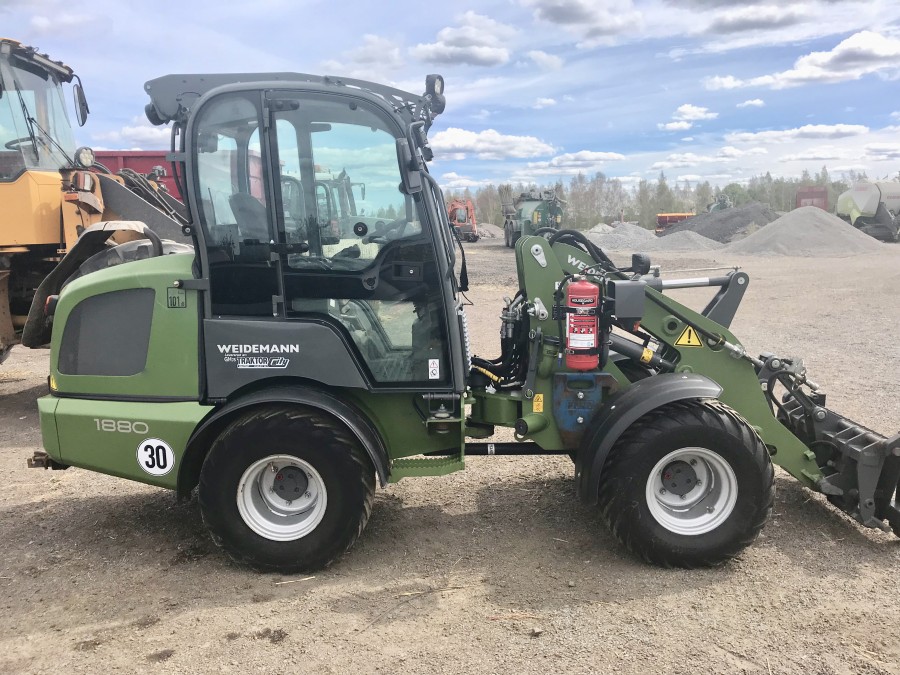 Hjullastare Weidemann 1880