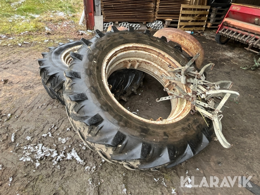 Dubbelmontage Kléber 16.9R34, Gislaved, Klaravik auktioner