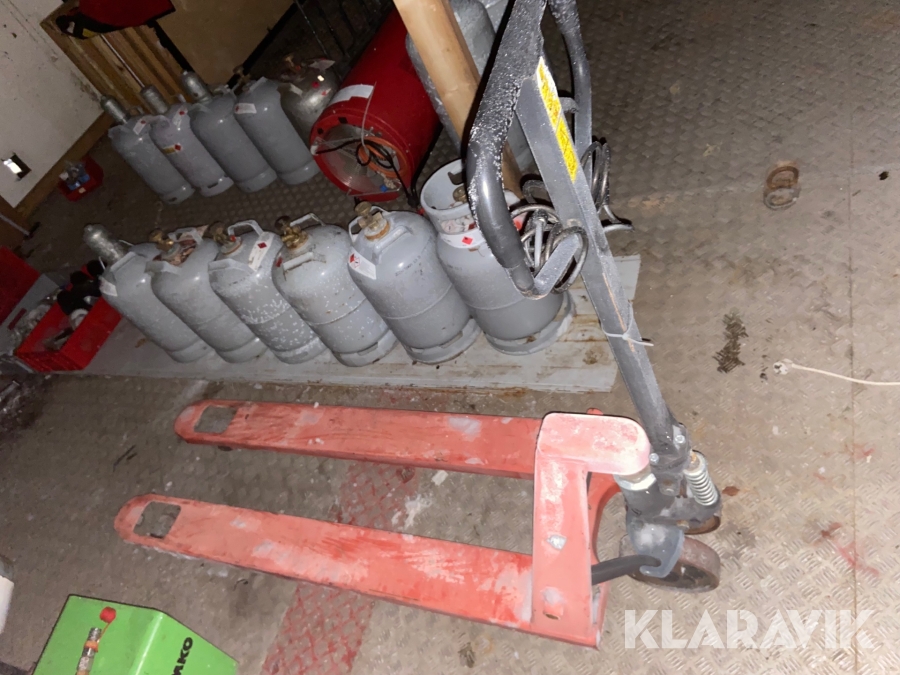 Pallyft, Upplands Väsby, Klaravik aukti