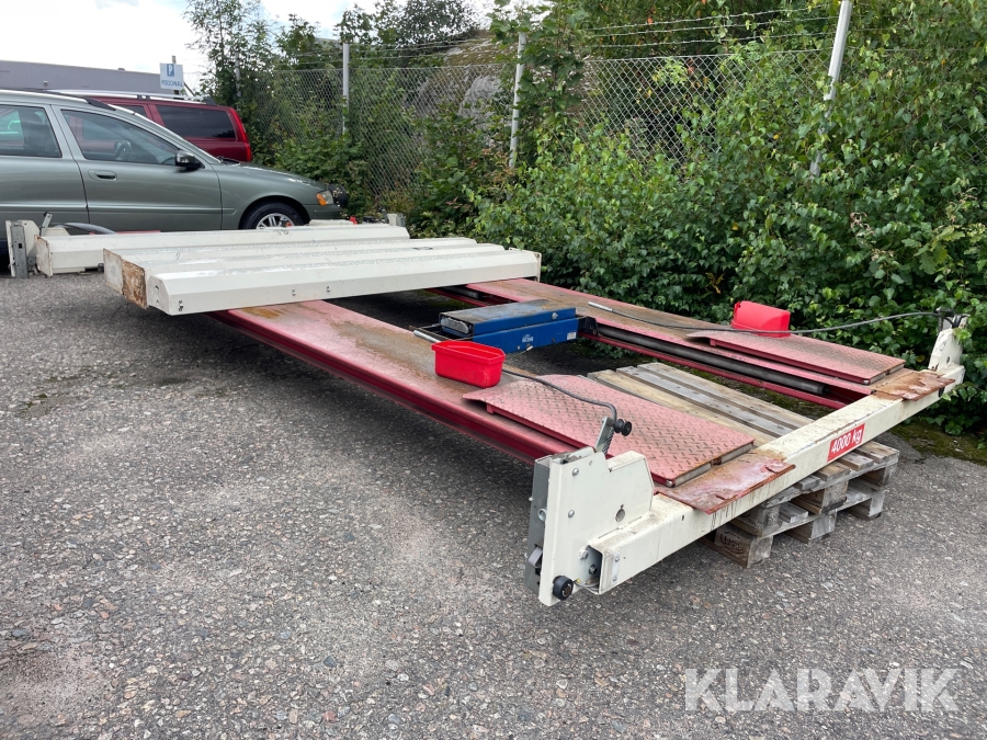 Fyrpelarlyft Stertil Koni ST-4040, Karlskrona, Klaravik aukt