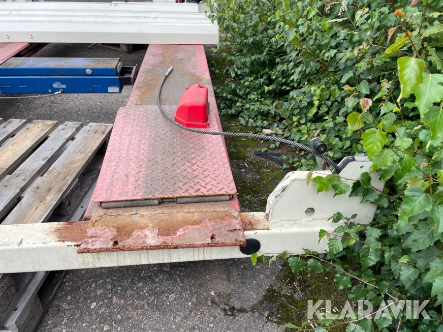 Fyrpelarlyft Stertil Koni ST-4040, Karlskrona, Klaravik aukt