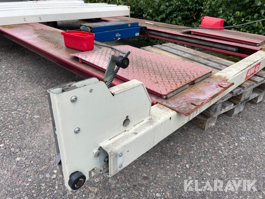 Fyrpelarlyft Stertil Koni ST-4040, Karlskrona, Klaravik aukt