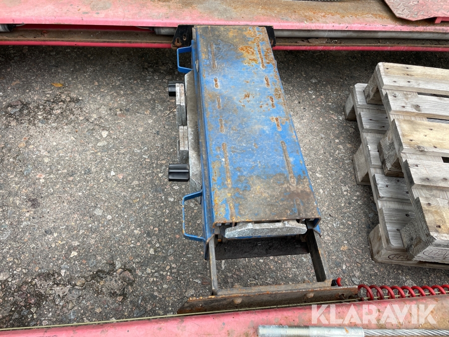 Fyrpelarlyft Stertil Koni ST-4040, Karlskrona, Klaravik aukt