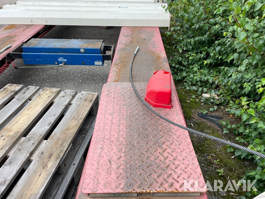 Fyrpelarlyft Stertil Koni ST-4040, Karlskrona, Klaravik aukt