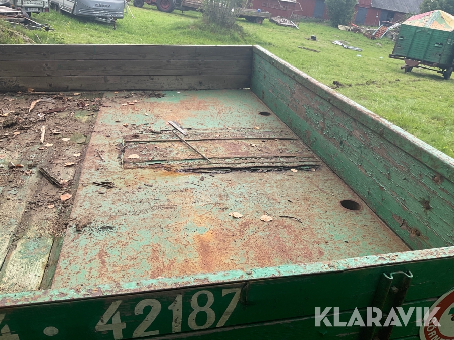 Flakvagn Grönebrand, Älmhult, Klaravik auktioner