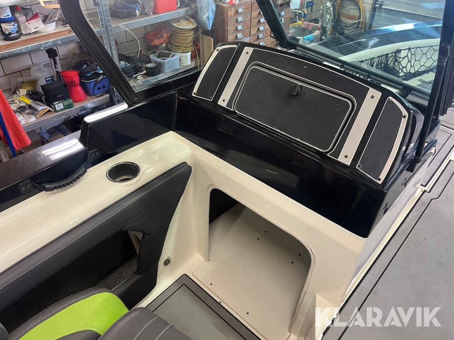 Sportfiskebåt Larson FX 2020, Essunga, Klaravik auktioner