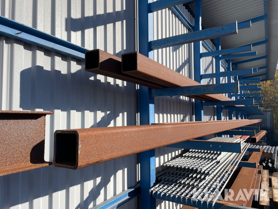 Klaravik Auktioner | Kvadratrör UPE balk