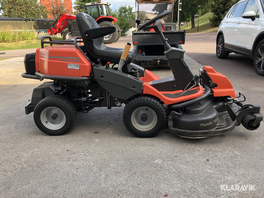 Klaravik Auktioner | Gräsklippare Husqvarna Rider PRO 18