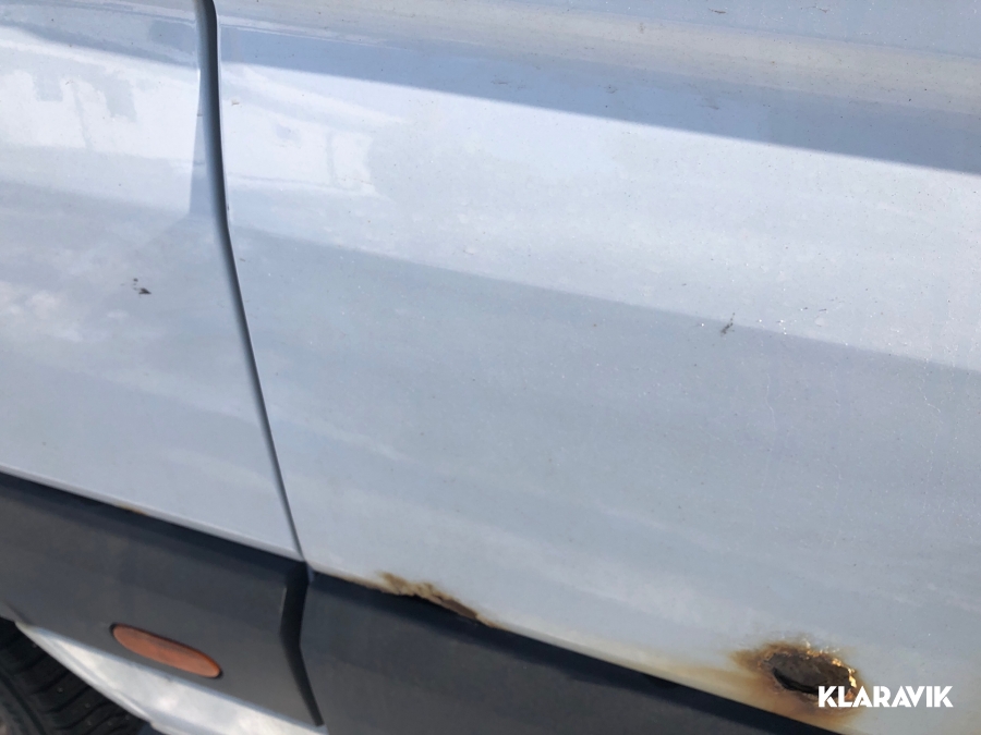 Klaravik Auktioner | Budbil Mercedes sprinter