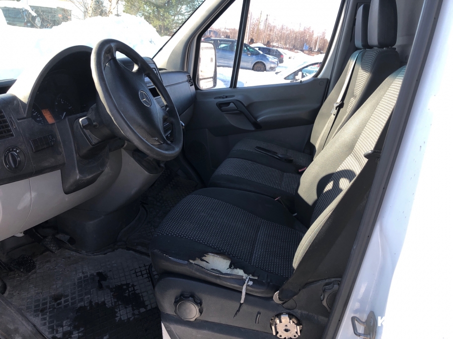 Klaravik Auktioner | Budbil Mercedes sprinter