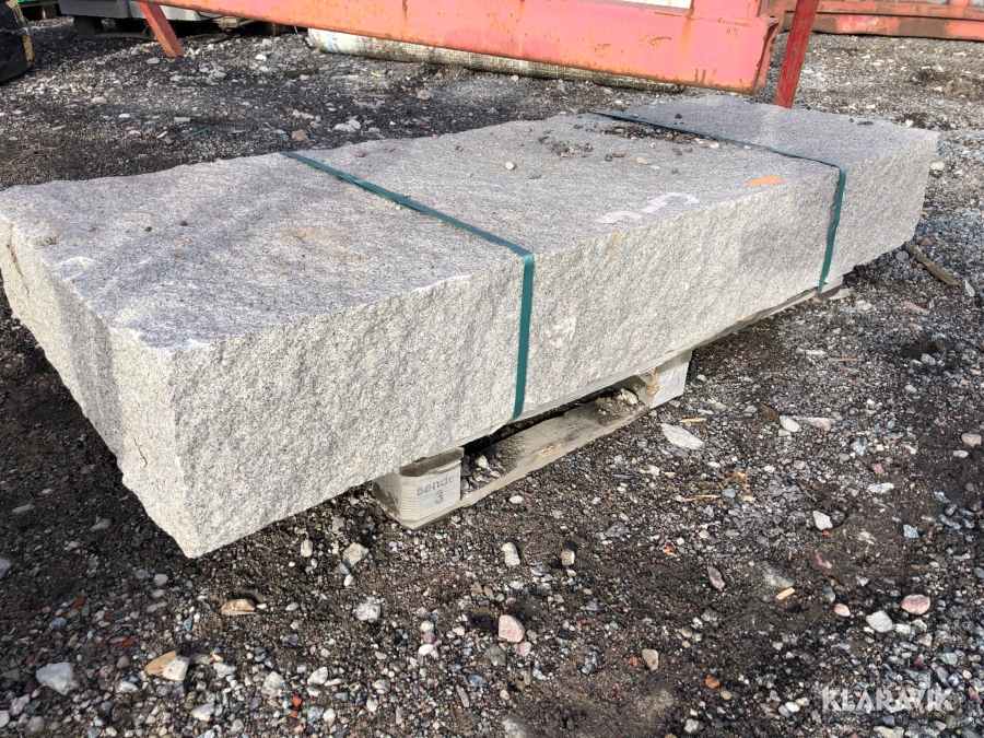 Granitblock 1st
