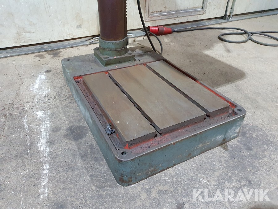 Klaravik Auktioner | Pelarborrmaskin Strands CS30/3 380V