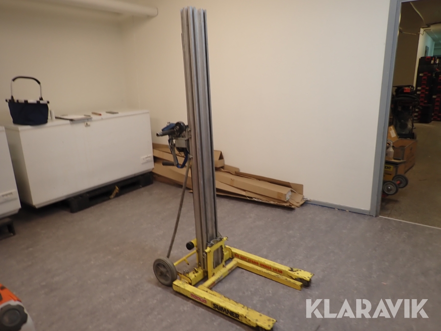 Materiallyft Sumner 2210, Jönköping, Klaravik auktioner