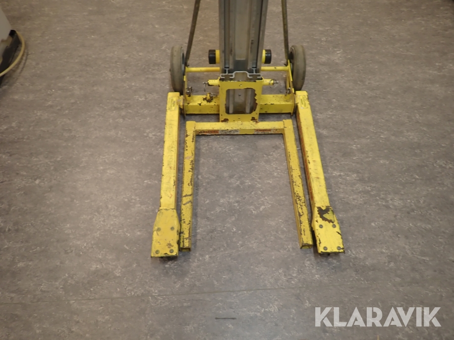 Materiallyft Sumner 2210, Jönköping, Klaravik auktioner