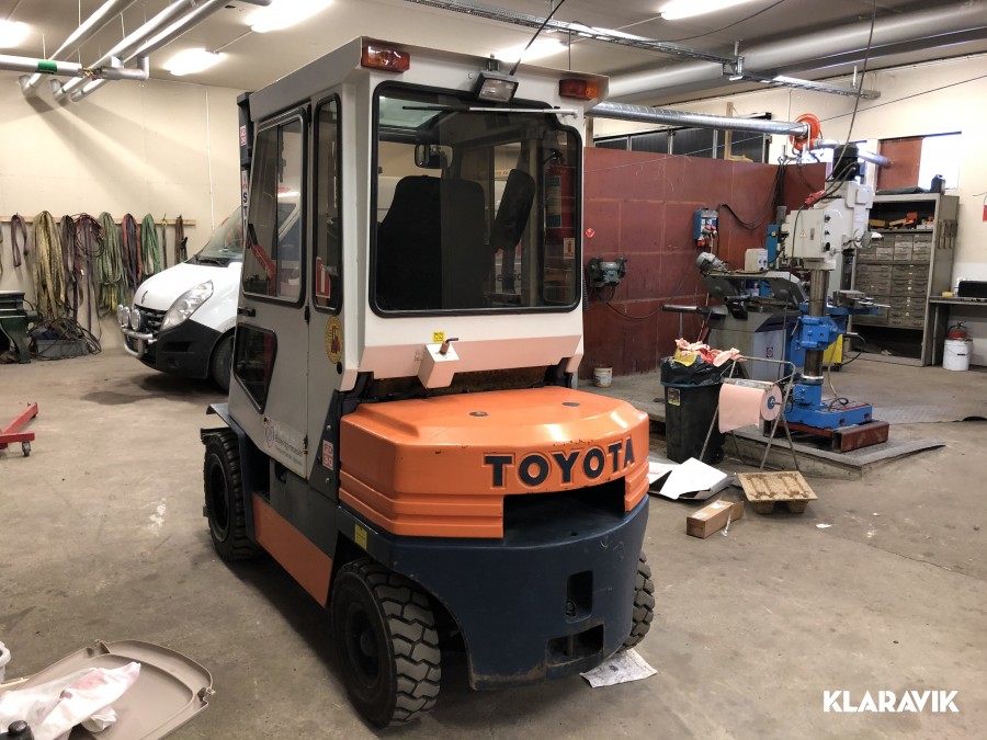 Dieseltruck Toyota 02-5FD30