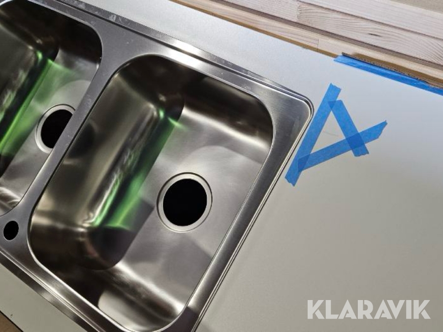 Diskbänk underlimmad, Sävsjö, Klaravik auktioner