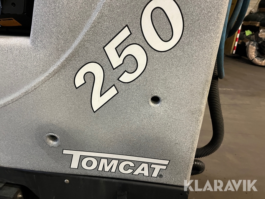 Tvätt- & sopmaskin TomCat 250, Gislaved, Klaravik auktioner