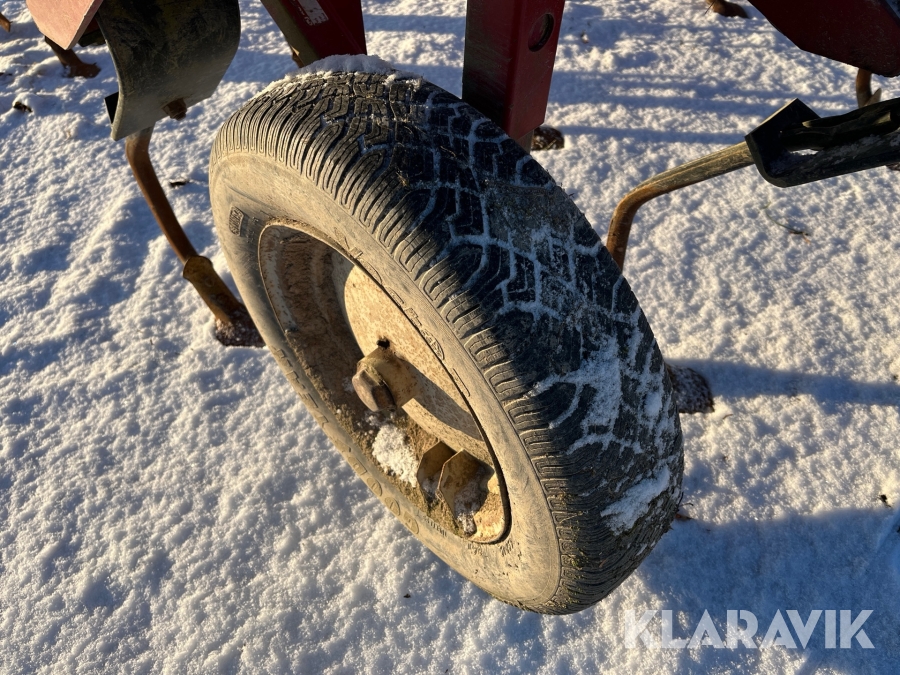 Kultivator Kongskilde Vibroflex 4300, Arboga, Klaravik aukti