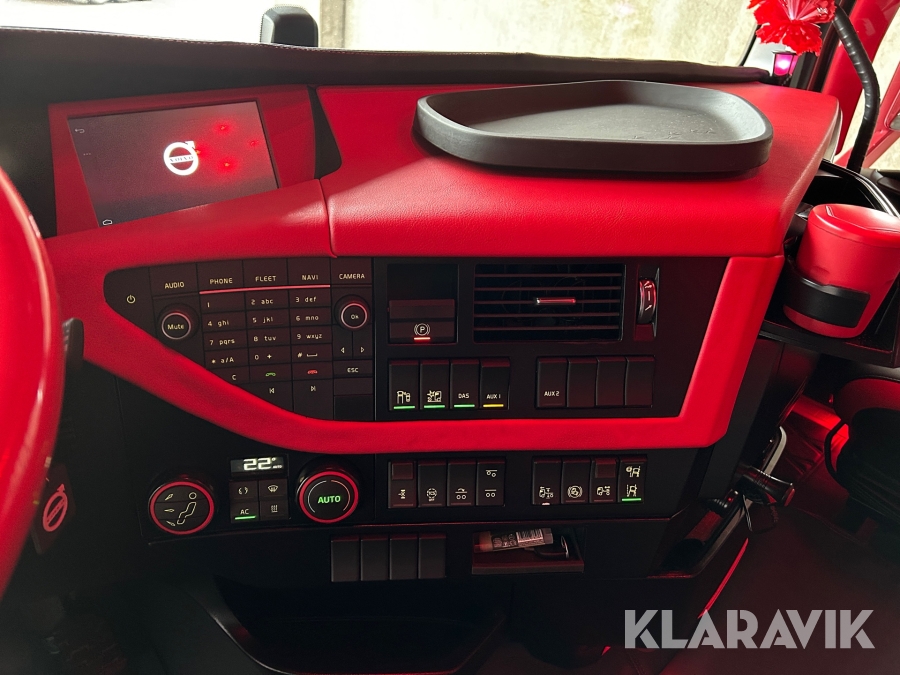 Dragbil Volvo FH14 500 6x2 Pusher, Göteborg, Klaravik auktio