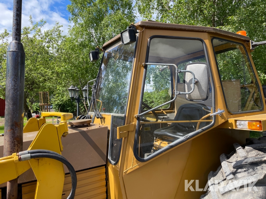 Traktor Valmet 702, Hedemora, Klaravik auktioner