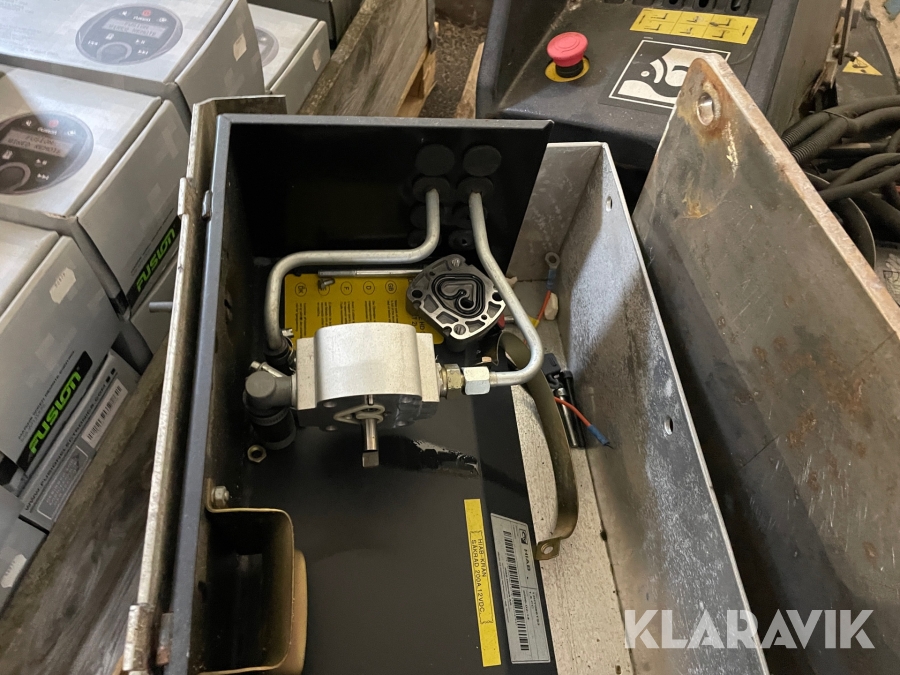 Kran Hiab 008T, Lysekil, Klaravik auktioner
