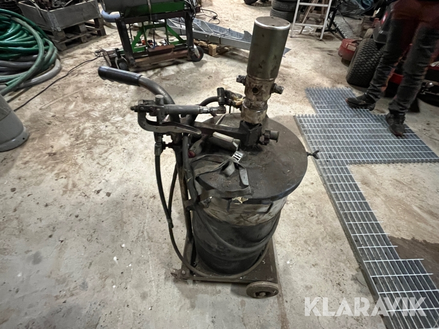 Fettspruta, Klippan, Klaravik auktioner