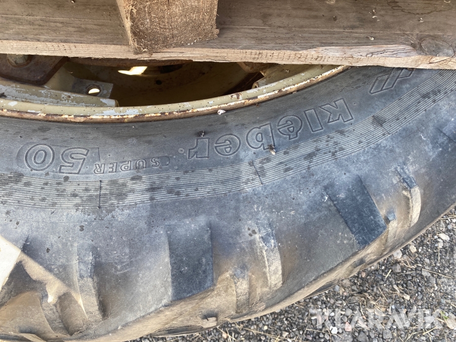 Traktordäck 4 st Michelin / Kleber 9.5R36 / 12.4R46, Lund,