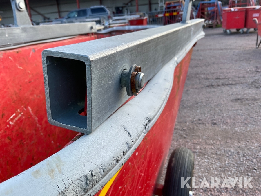 Fodervagn med lyftbygel Starke Arvid 14000-PU, Jönköping, Kl