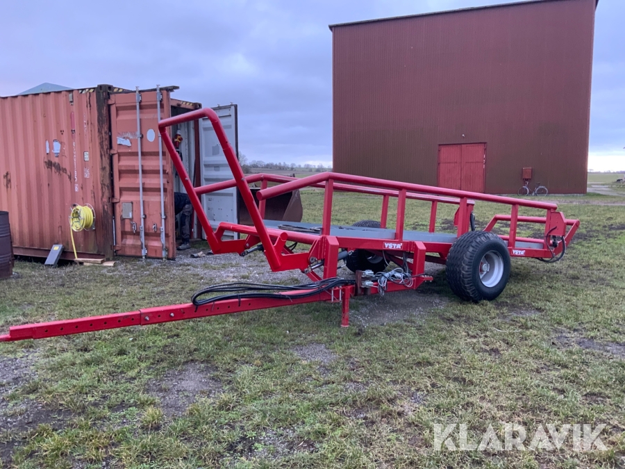 Samlarvagn för alla rundbalar av halm Ysta RV-3, Mörbylånga,