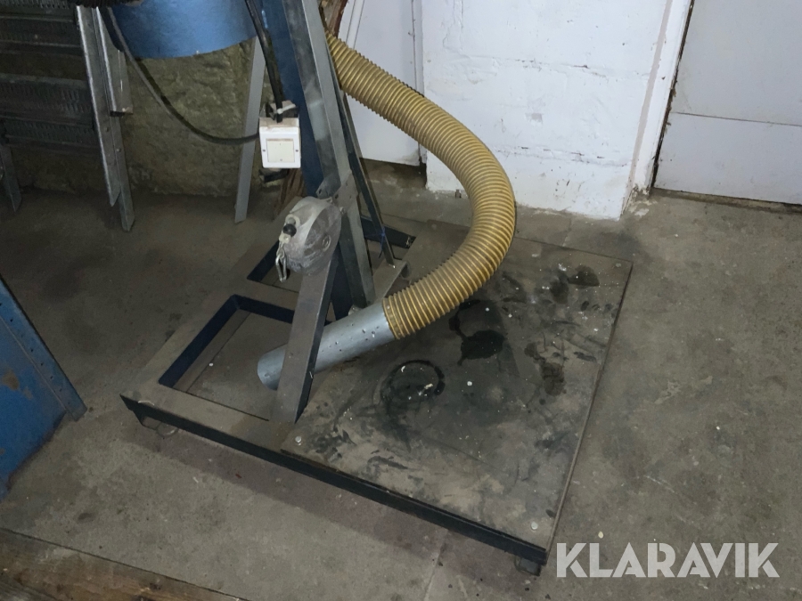 Utsug, Laxå, Klaravik auktioner