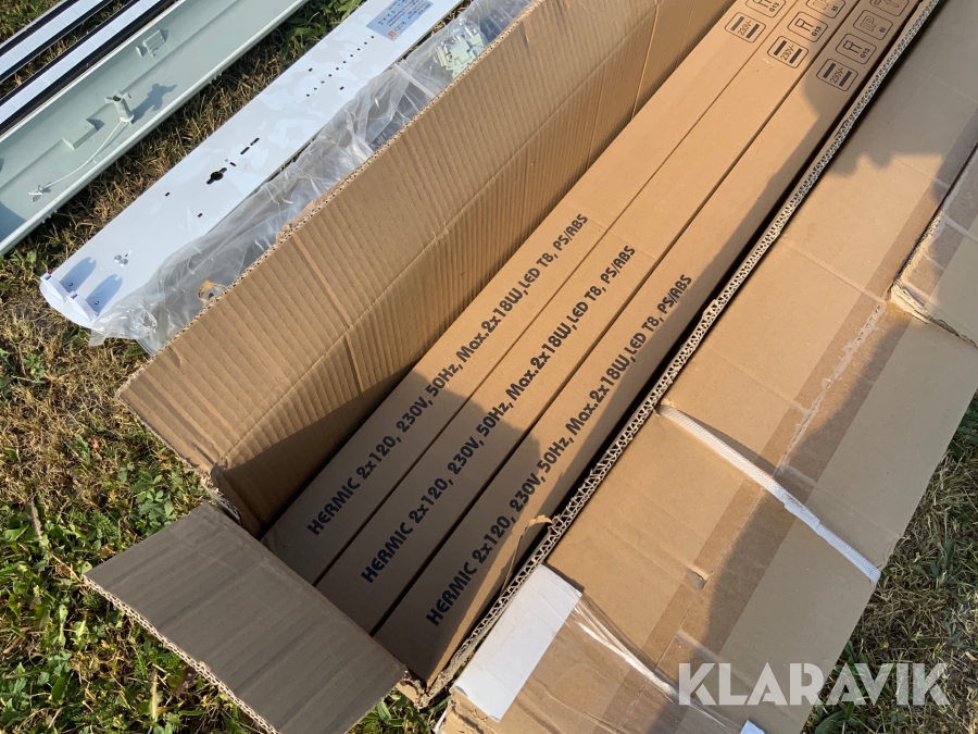Lysrörsarmatur Kobi 18 w, Kalmar, Klaravik auktioner