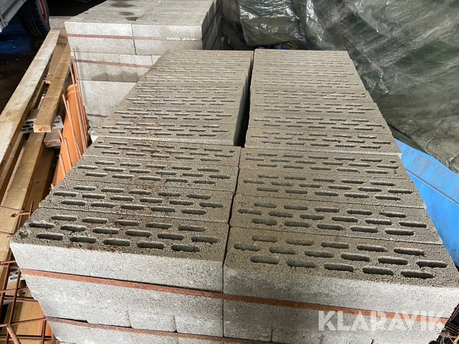 Mursten två pallar, Torsby, Klaravik auktioner