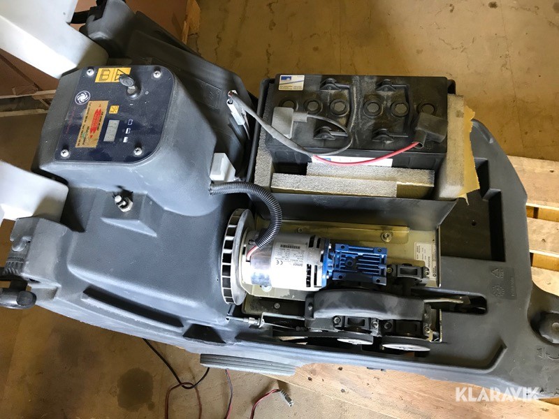 Skurmaskin Nilfisk SW 700S B