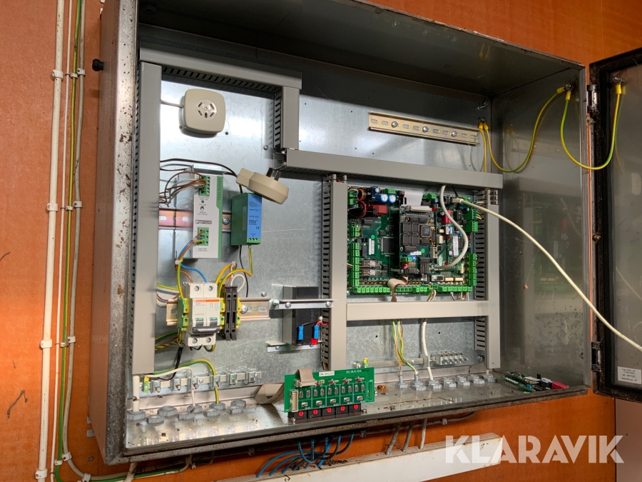 CRS skåp Lely, Skövde, Klaravik auktioner