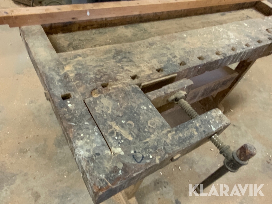 Antik Snickarbänk, Simrishamn, Klaravik auktioner