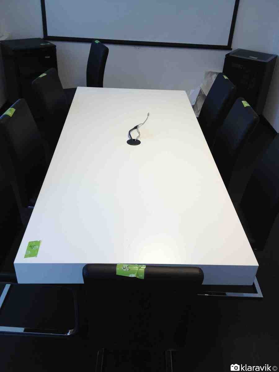 Klaravik Auktioner | Bord Matbord Konferensbord