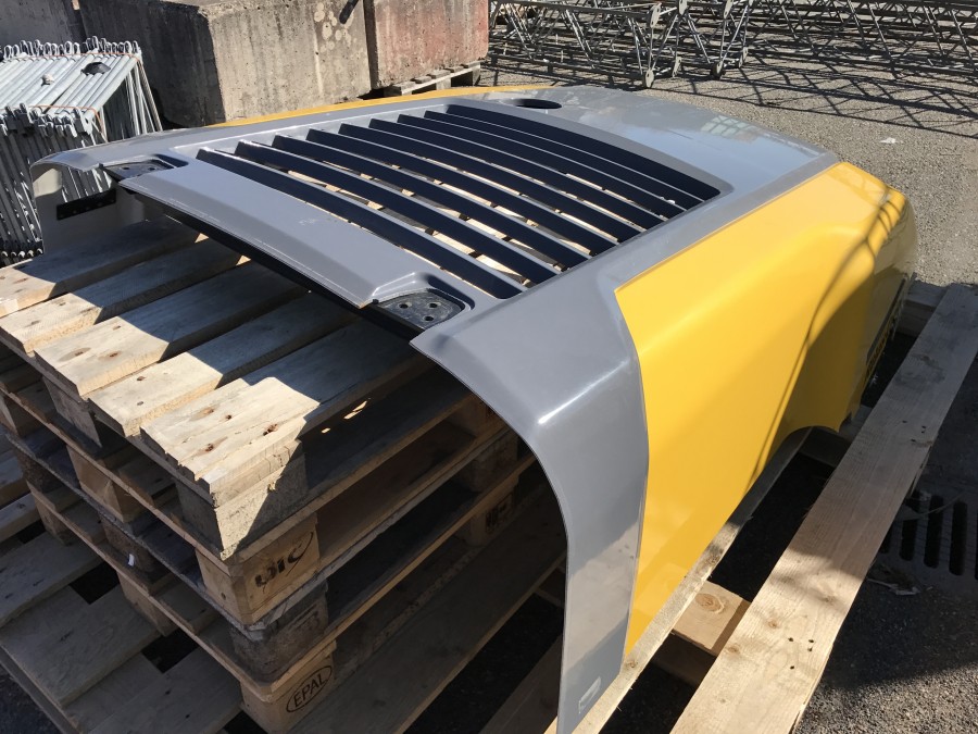 Motorhuv till Dynapac CA1500D