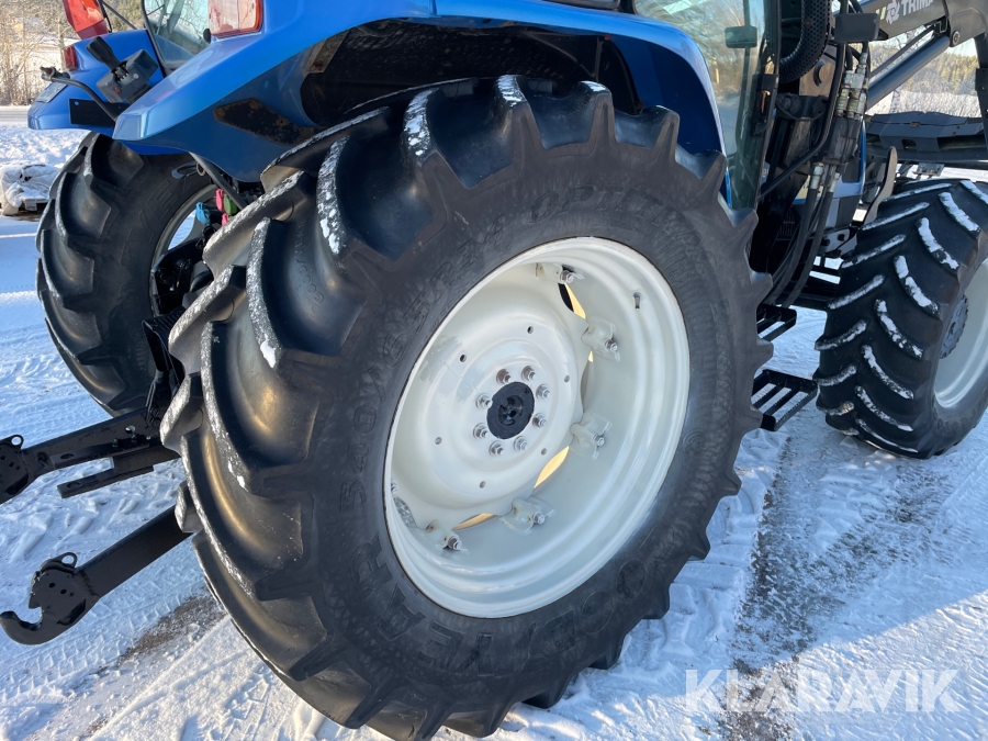 Traktor New Holland TL90A, Arvika, Klaravik auktioner