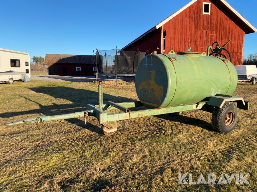 Tankvagn 2m3, Eskilstuna, Klaravik auktioner