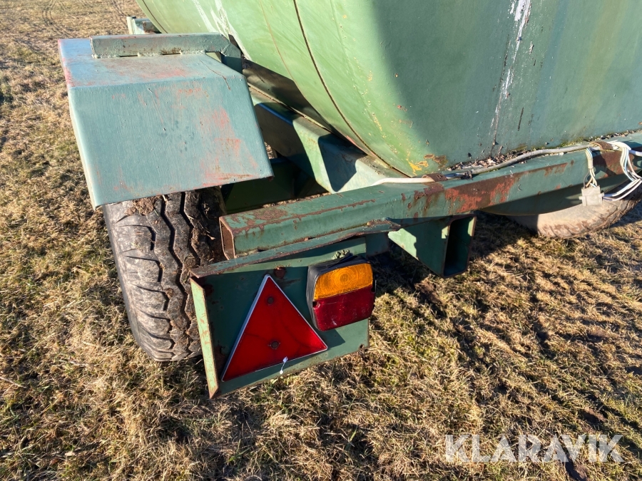 Tankvagn 2m3, Eskilstuna, Klaravik auktioner