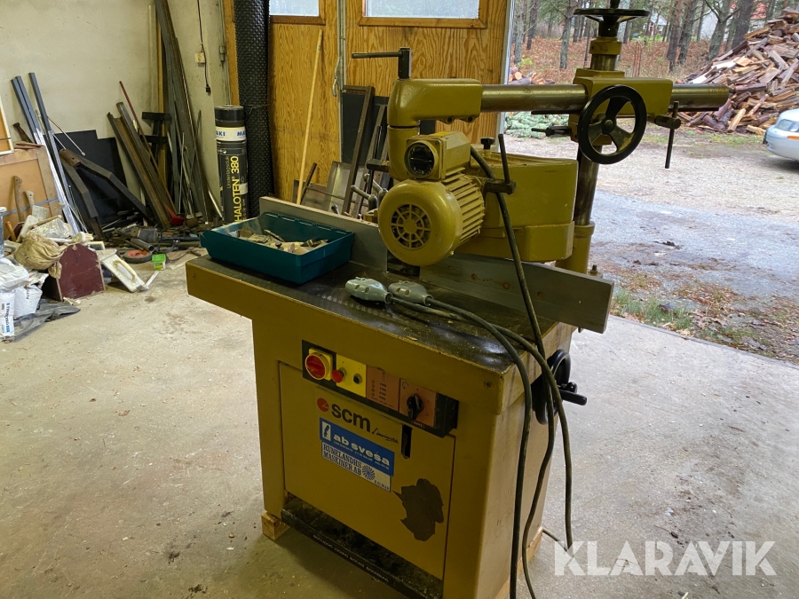 Bordsfräs Scm T110 med mataraggregat