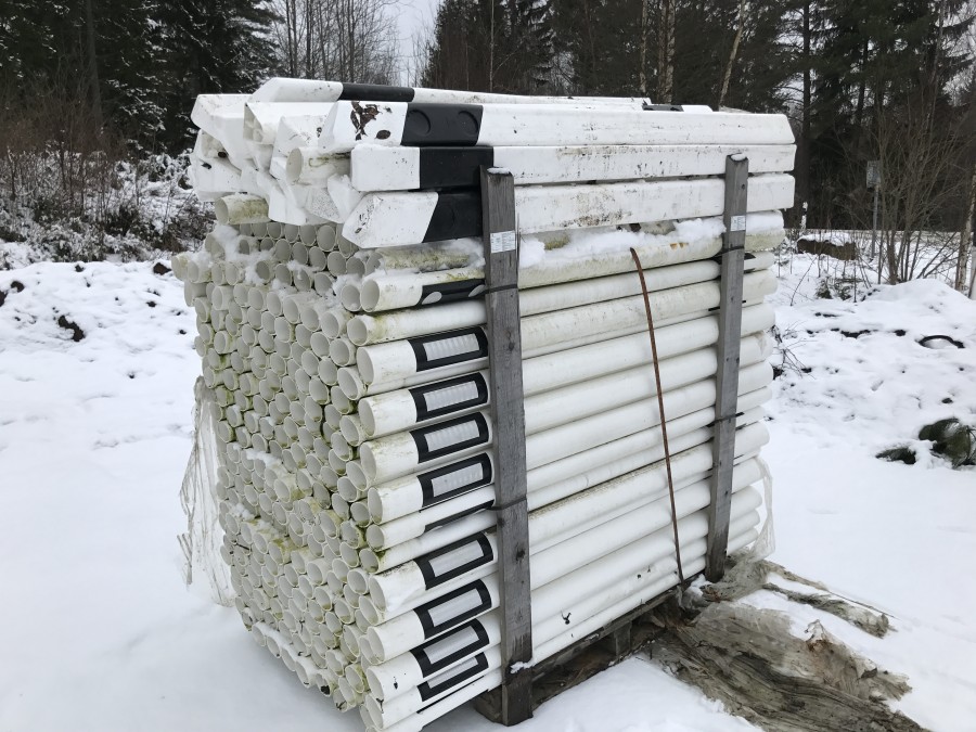 Klaravik Auktioner | Reflexstolpe / Kantstolpe