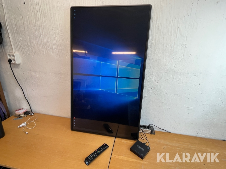 Mediaskärm och mini PC Swedex, Katrineholm, Klaravik auktion