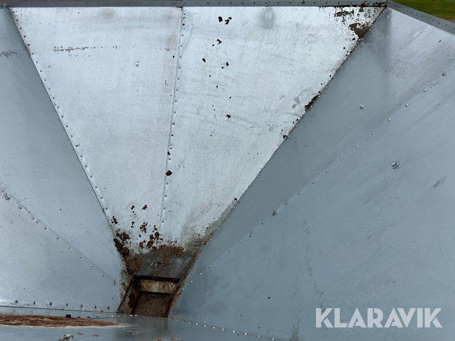 Foderficka tornum FT, Ljungby, Klaravik auktioner