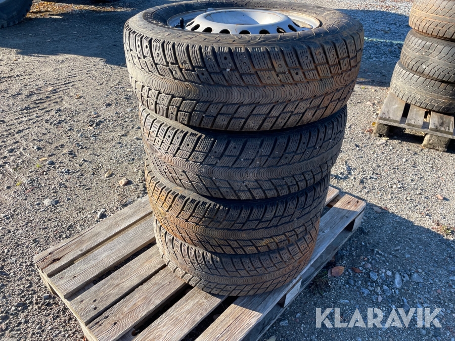 Klaravik Auktioner | Däck Michelin 205/65R15 4 st