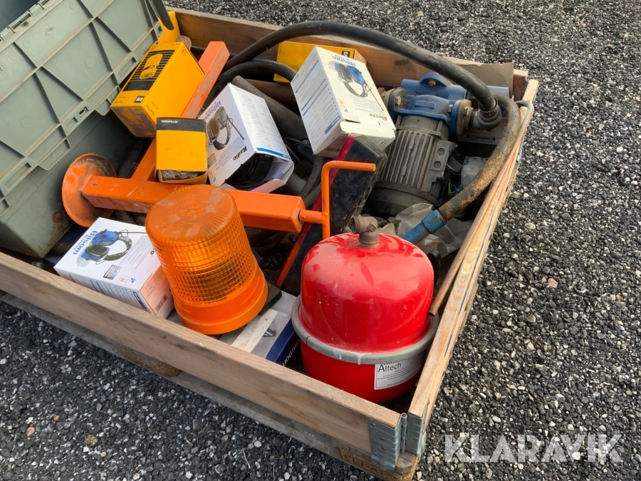 Diverse fordon tillbehör, Ystad, Klaravik auktioner